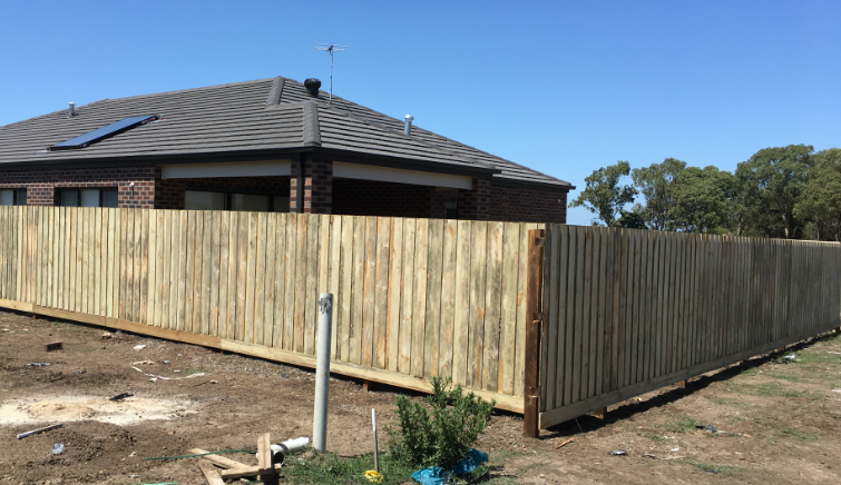 standard-paling-fence - All your fencing and decking needs North of ...